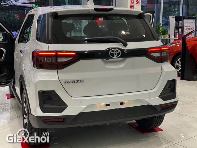So sánh SUV cỡ nhỏ Hyundai Venue và Toyota Raize - “Kẻ tám lạng, người ...
