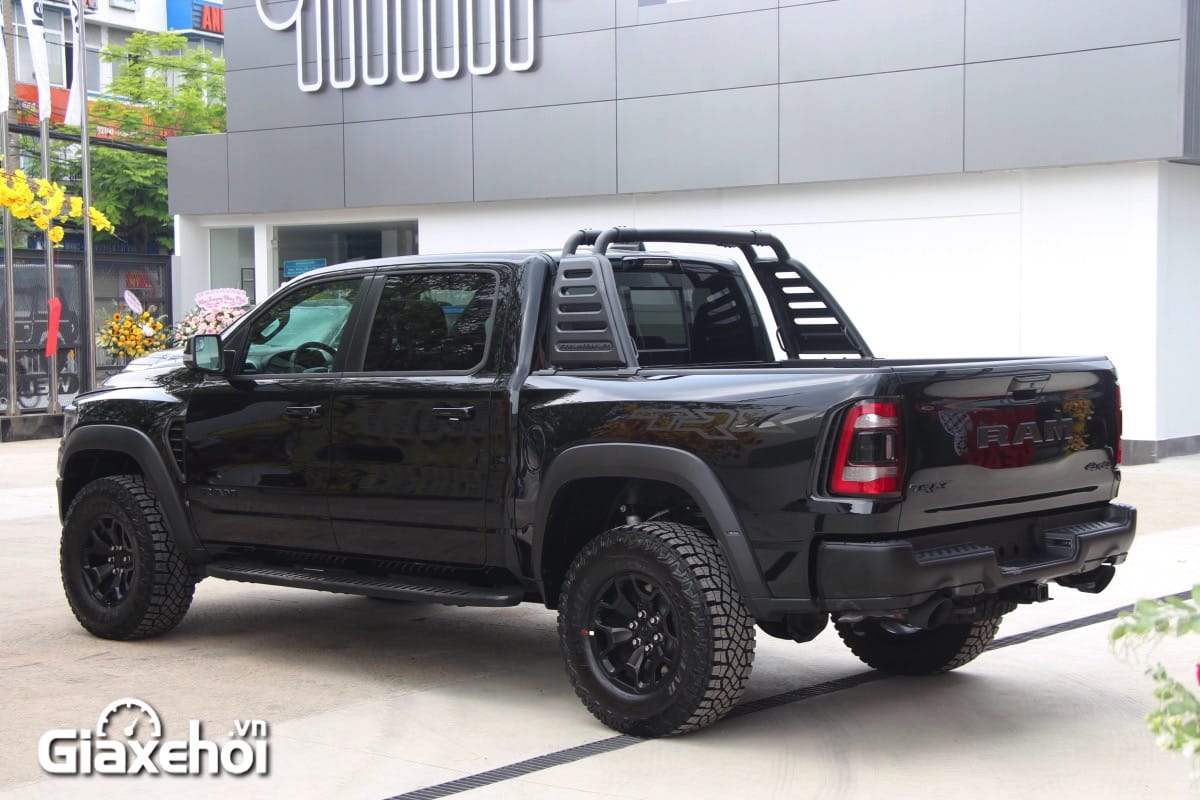 Ram 1500 2025: Giá lăn bánh khuyến mãi - Đánh giá TSKT - Trả góp
